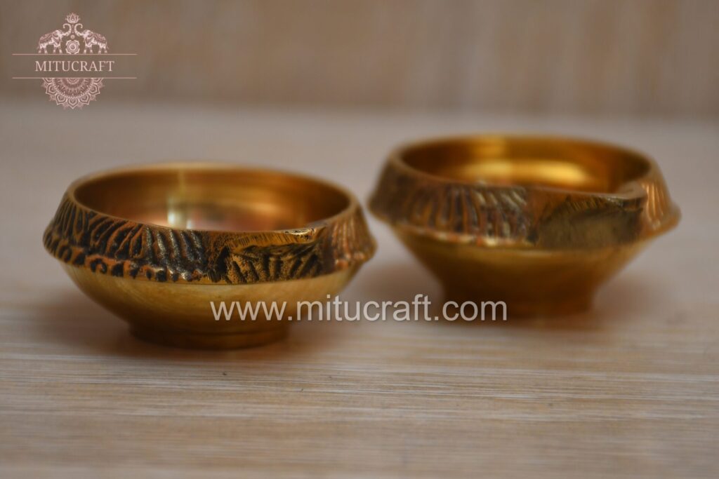 Brass Small Kubera Deepam - Mitucraft.com