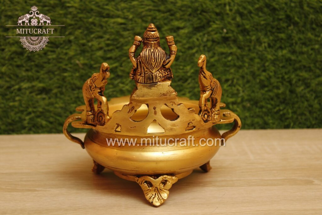 Brass Lakshmi Uruli - Mitucraft.com