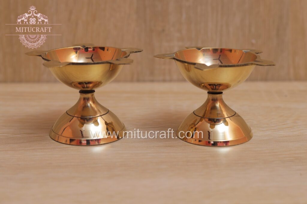 Brass Five Face Deepam - Mitucraft.com